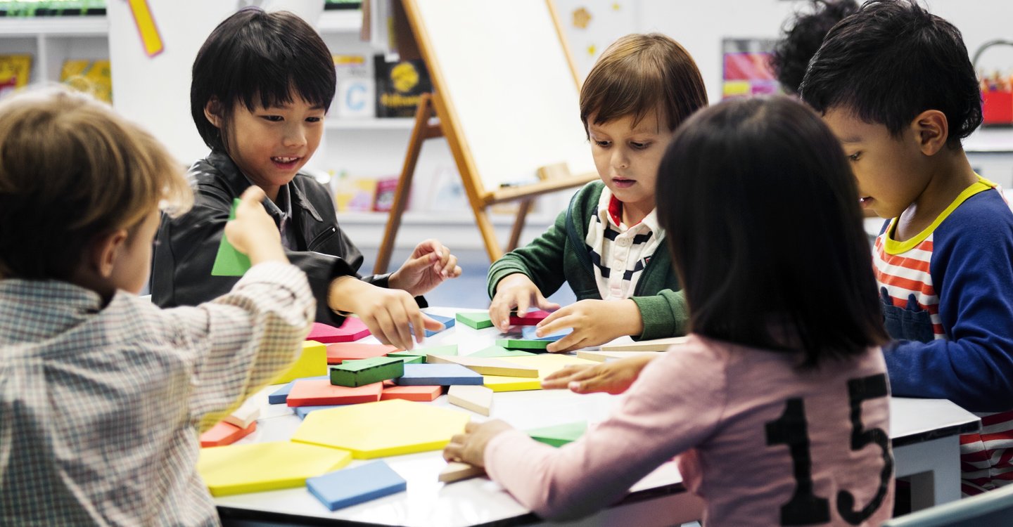 BeeCurious Curriculum | Busy Bees North America